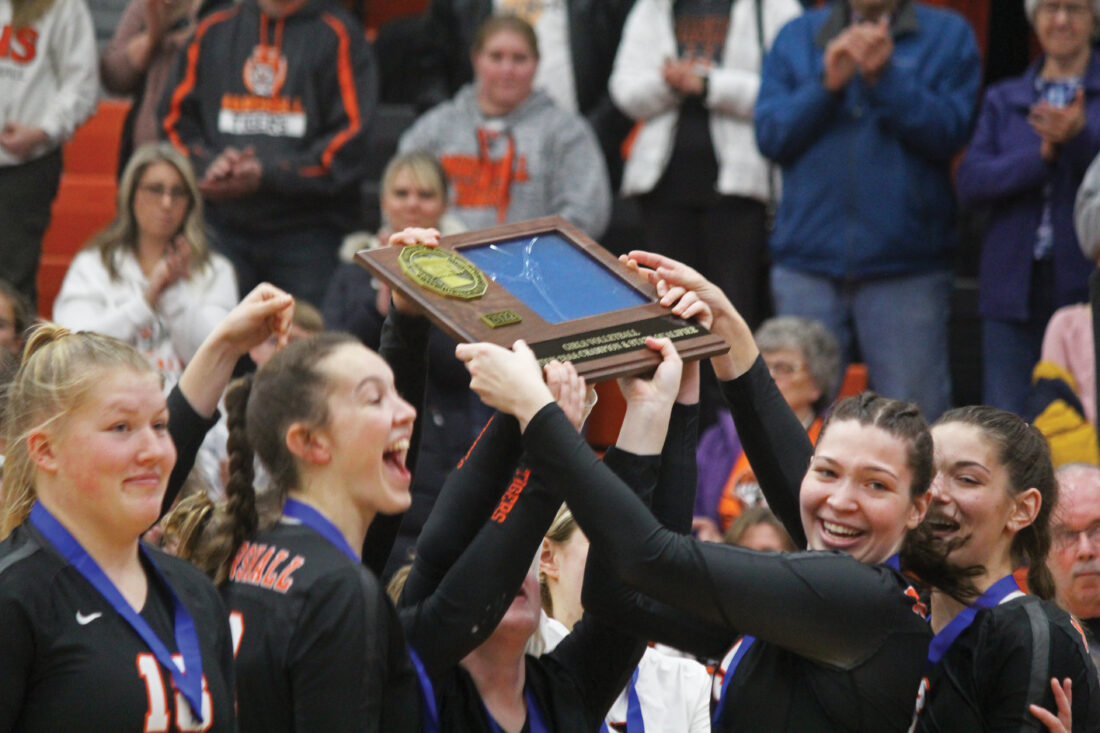 Back to back | News, Sports, Jobs - Marshall Independent